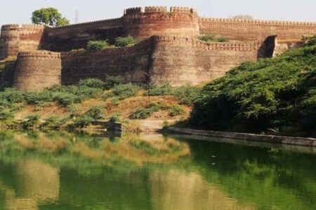 Forts - Discover India