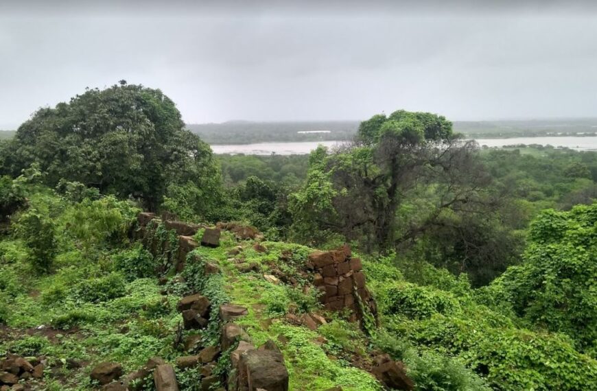 Bhagwantgad Fort - Discover India