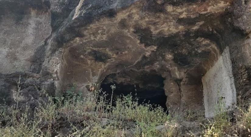 Tapovan Caves - Discover India