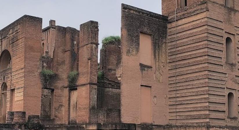 Dilkusha Kothi - Discover India