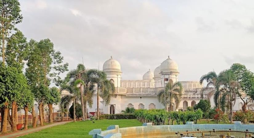 Neer Mahal Agartala - Discover India
