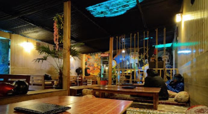 Stone Garden Café - Discover India