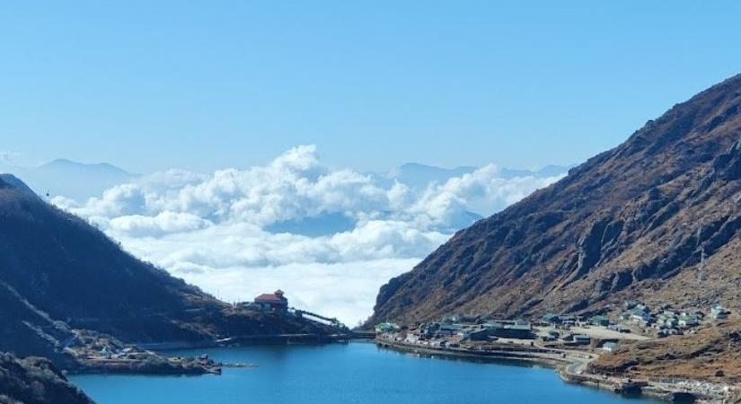 Tsomgo Lake - Discover India